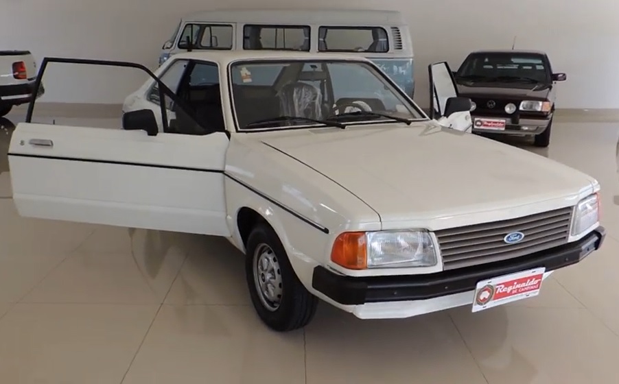 Corcel II 1986 é encontrado 0km e original de fábrica (26 fotos)